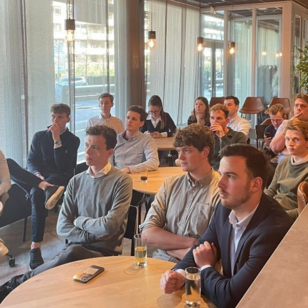 Hoofdsponsor studentenvereniging SERVICE van de TU/e - vb&t Groep